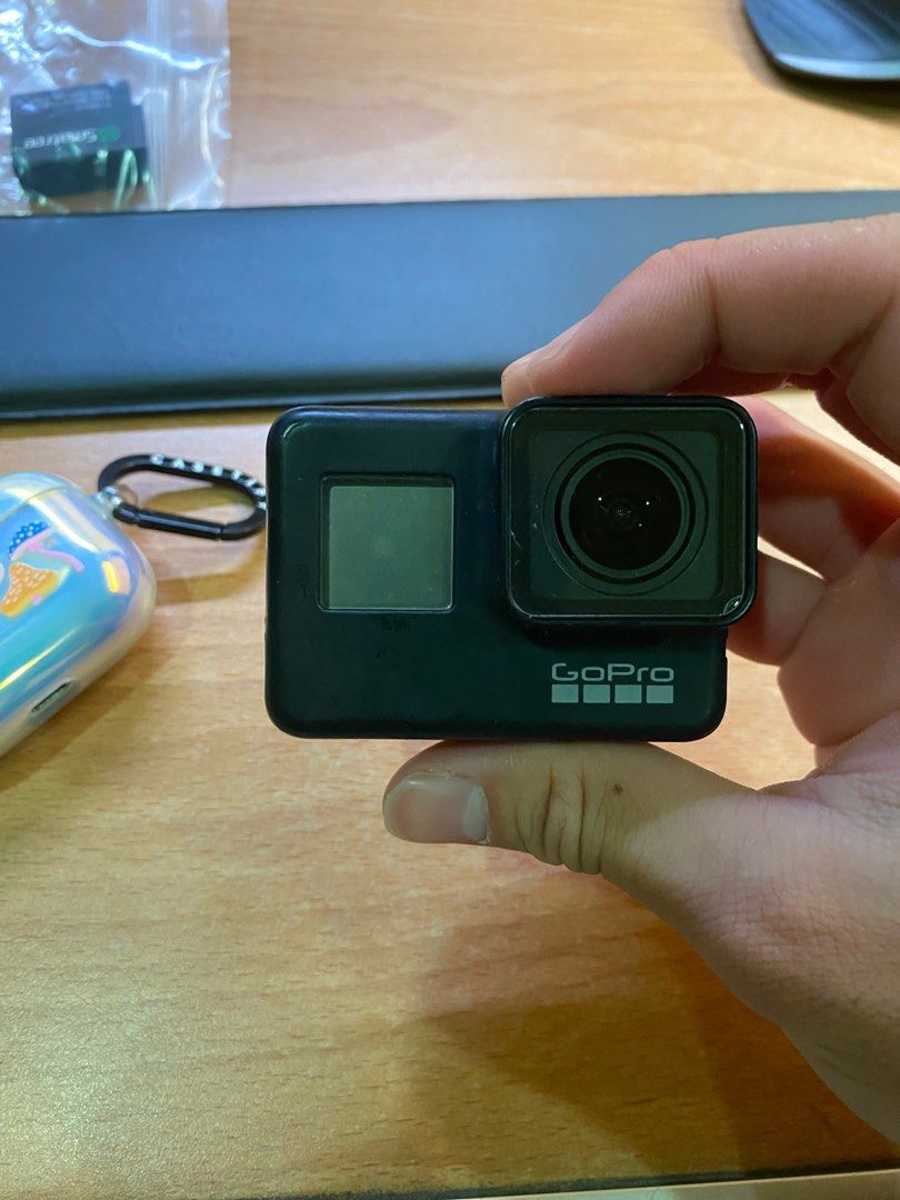GoPro Hero 7 with Batteries (Touchscreen function and rubber around ...