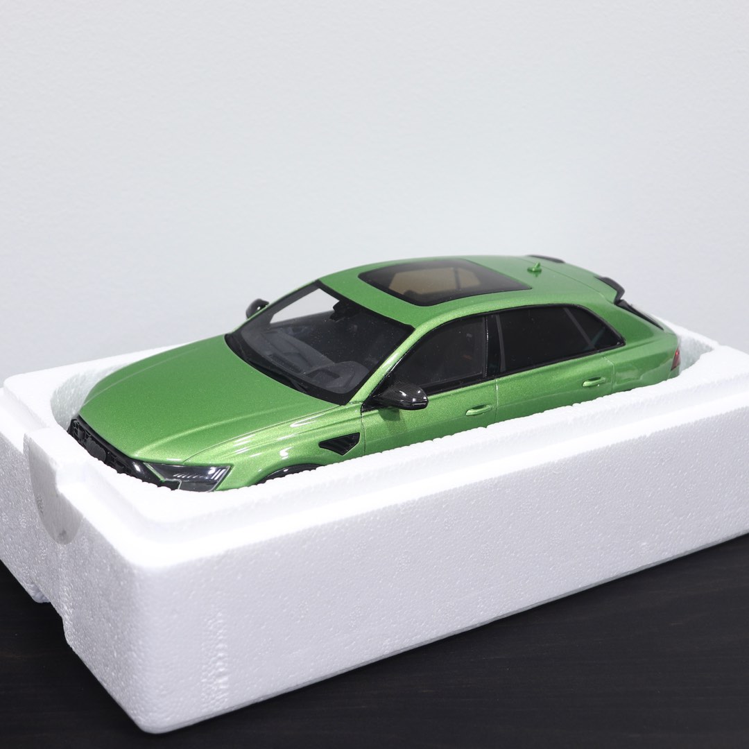 GT Spirit 1/18 Audi RSQ8, Hobbies & Toys, Toys & Games on Carousell