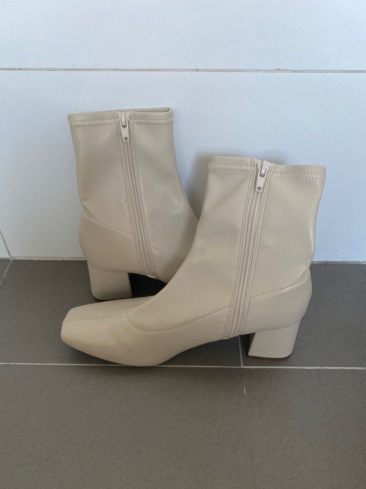 GU Boot, Women's Fashion, Footwear, Boots on Carousell