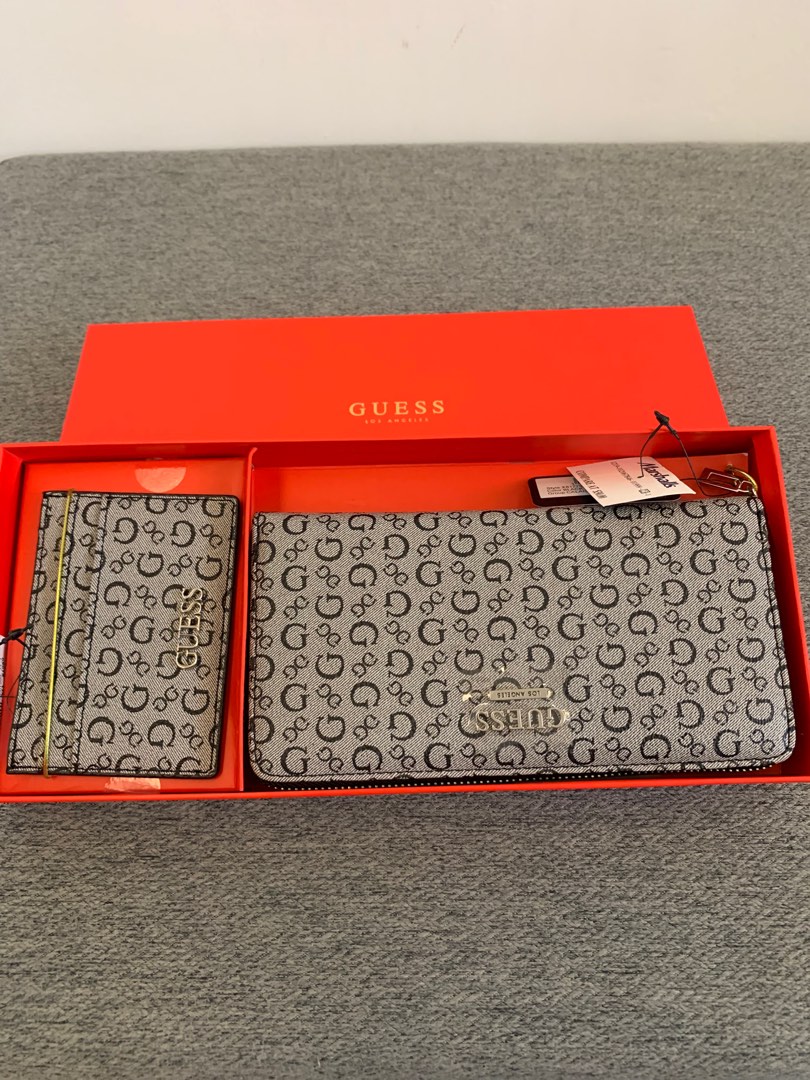 Guess, Women's Fashion, Bags & Wallets, Wallets & Card holders on Carousell