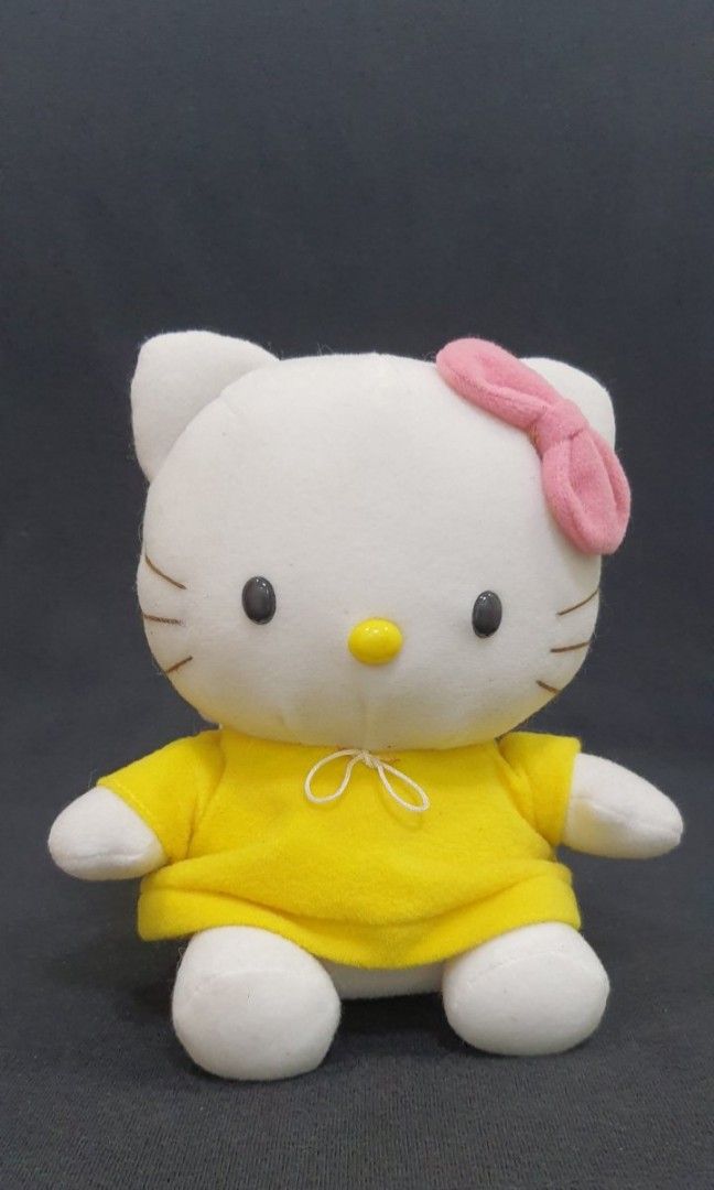 Hello Kitty Vintage Hammer Plush Toy on Carousell