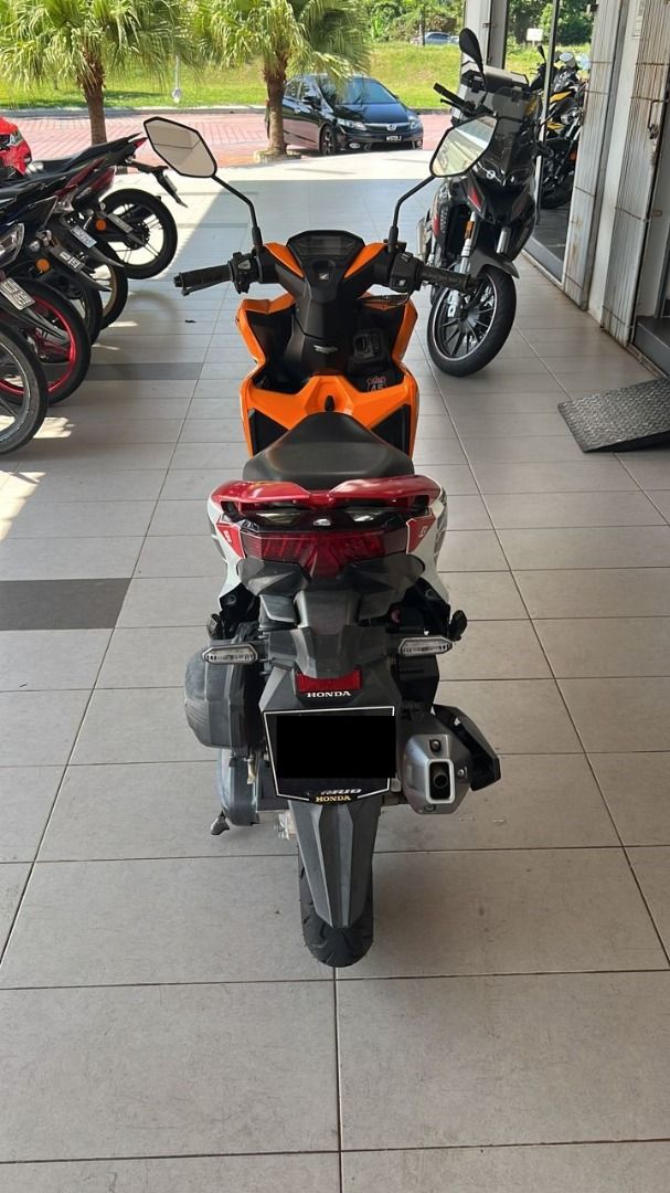 HONDA VARIO REPSOL 150 2020 (LOW DEP), Motorbikes on Carousell