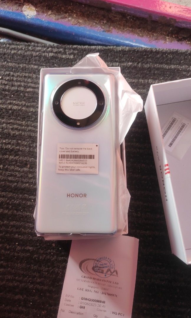 Honor X9a new mob June 1 bought ..with all receipt and full ACCESSORIES ...