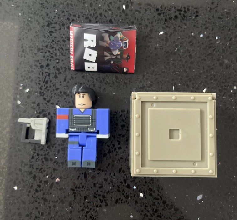 Innovation inc Security guard series 10 toy, Hobbies & Toys, Toys ...