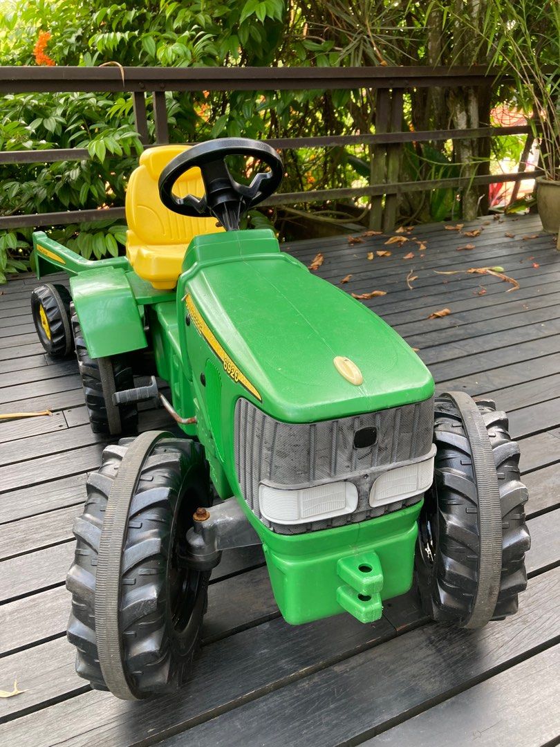 John Deere ride-on tractor, Hobbies & Toys, Toys & Games on Carousell