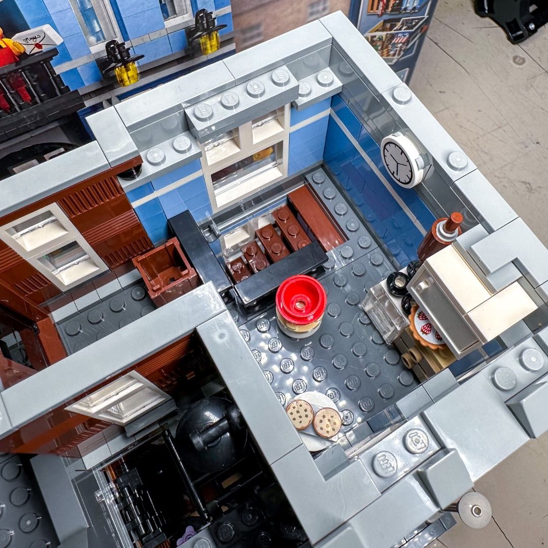 Lego Detective's Office 10246, Hobbies & Toys, Toys & Games on Carousell