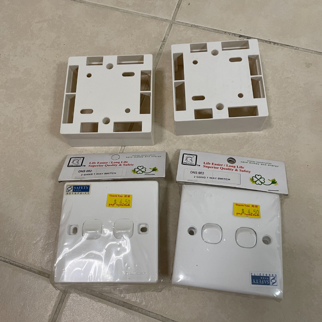 LIGHT SWITCH CASE GANG WAY, Furniture & Home Living, Lighting & Fans ...