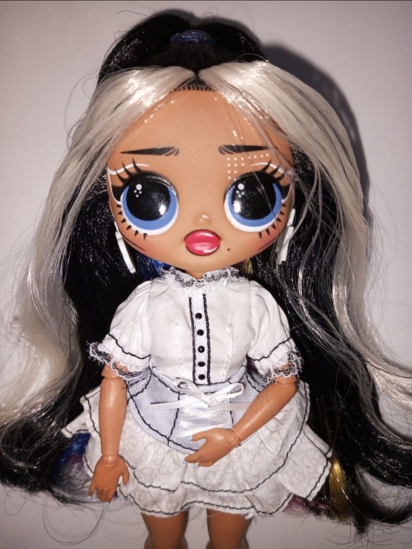 LOL OMG Movie Magic Starlette Doll on Carousell