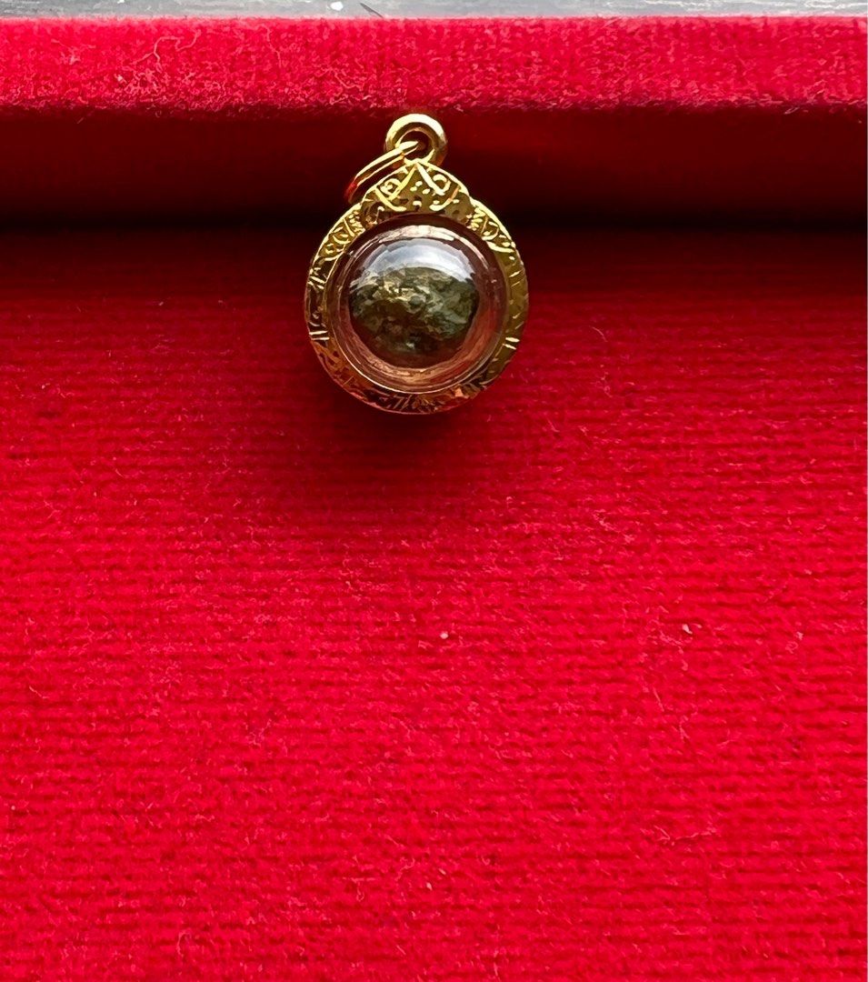 Lp Tim Loop Om (Mini Size) (龙婆添路翁), Hobbies & Toys, Memorabilia ...