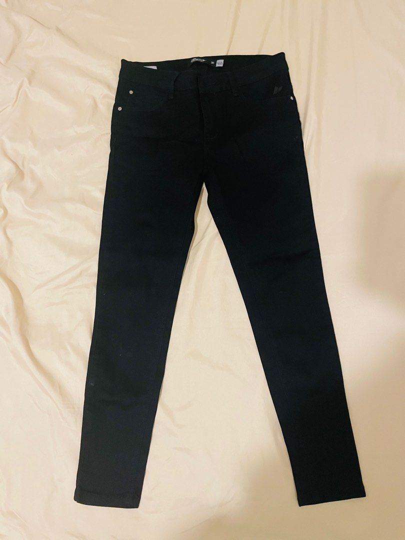 Macbeth Original Black Skinny Pants on Carousell
