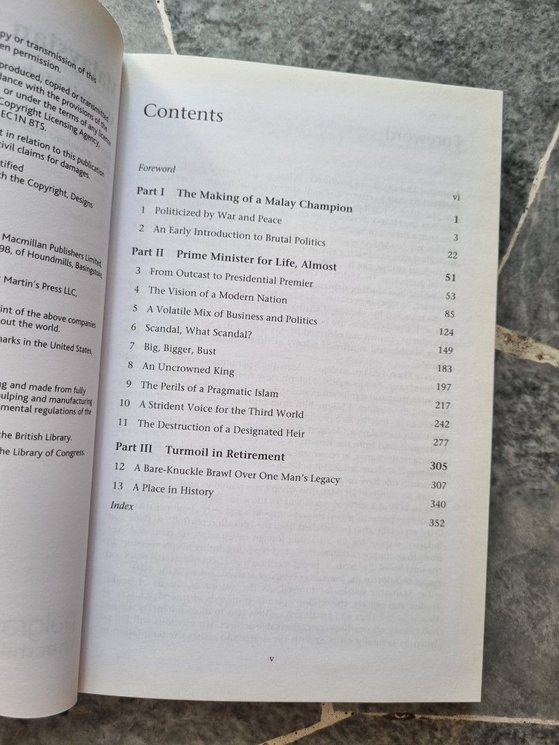 Malaysian Maverick, Mahathir Mohamad in Turbulent Times, Barry Wain ...