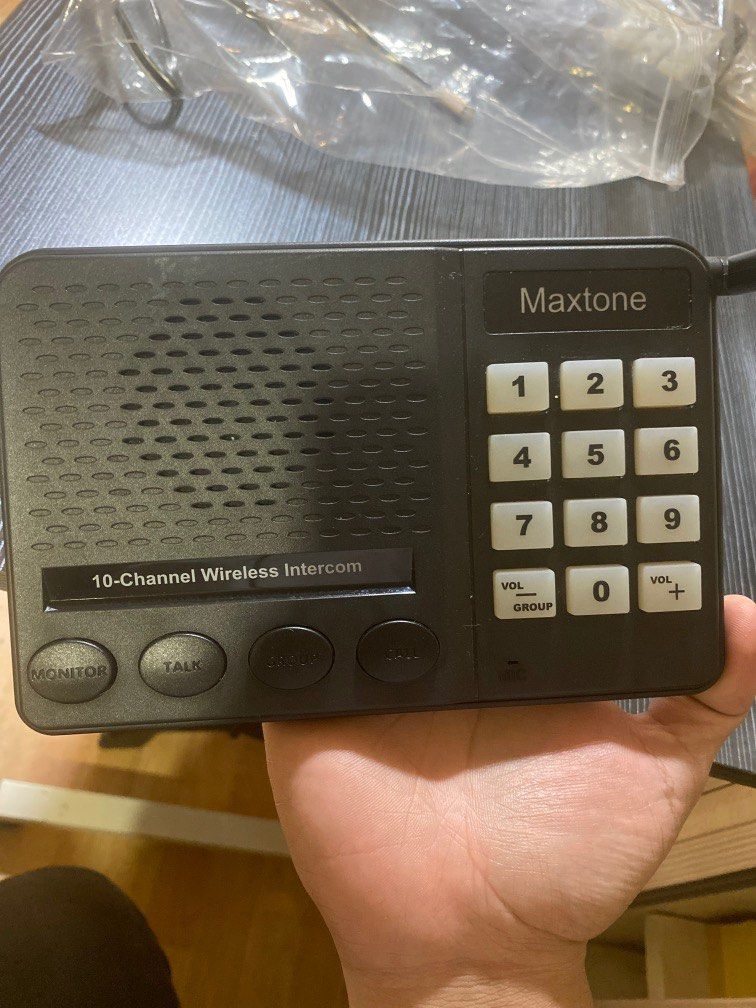 Maxtone 10 channel wireless intercom, Mobile Phones & Gadgets, Walkie ...