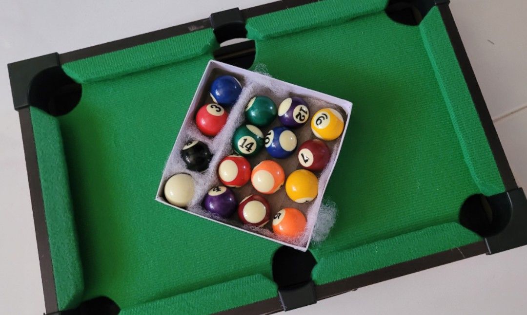 Mini Desktop Pool Table, Hobbies & Toys, Toys & Games on Carousell