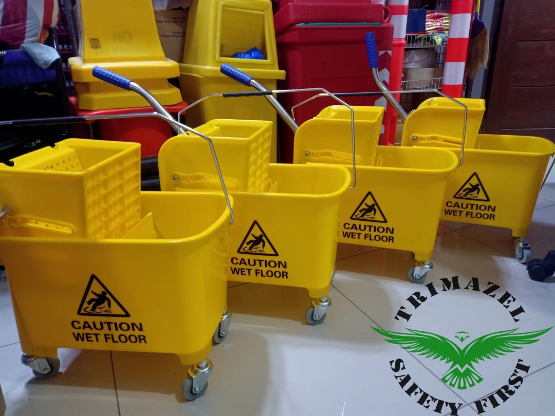 MOP SQUEEZER, Commercial & Industrial, Construction & Building ...