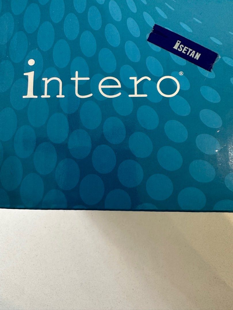 New ! Intero Cool Tech Air Pass Memory Foam Pillow, Furniture & Home ...
