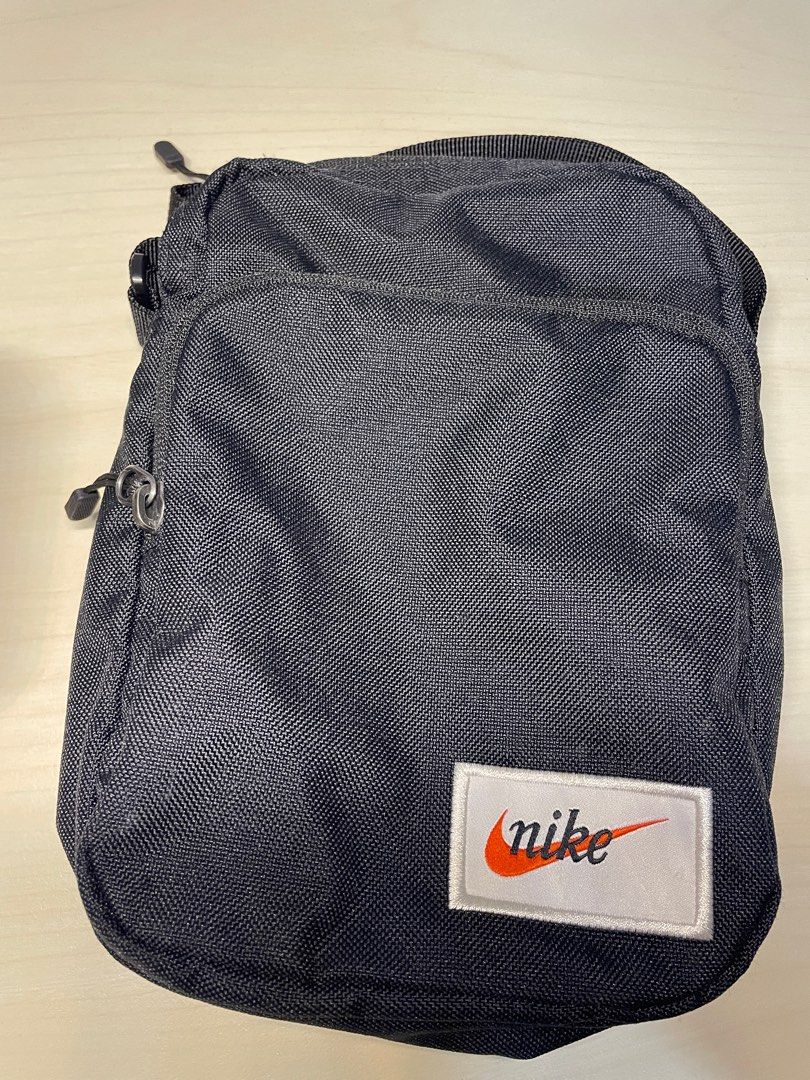 Nike Heritage CK0988-D10 Cross Body Bag (Small) Black, Men's Fashion ...