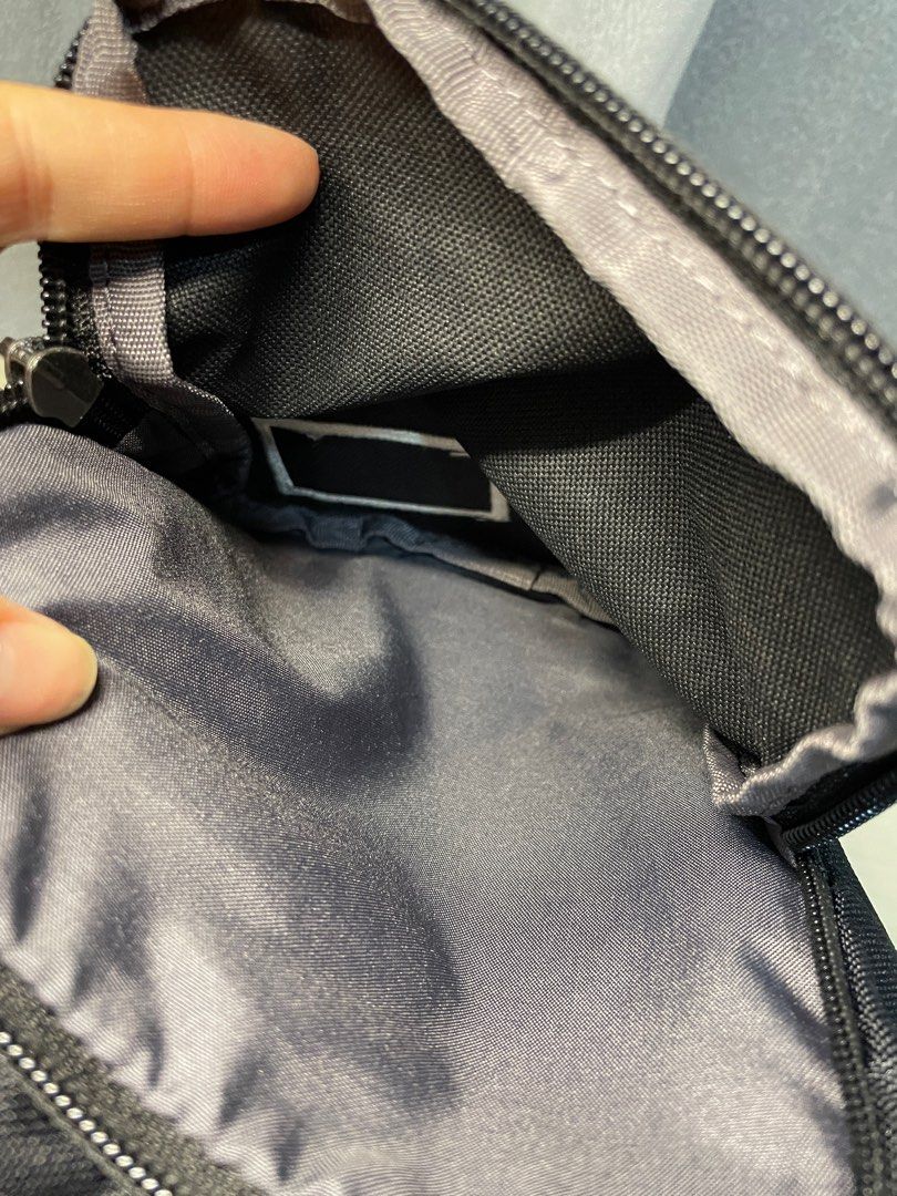 Nike Heritage CK0988-D10 Cross Body Bag (Small) Black, Men's Fashion ...