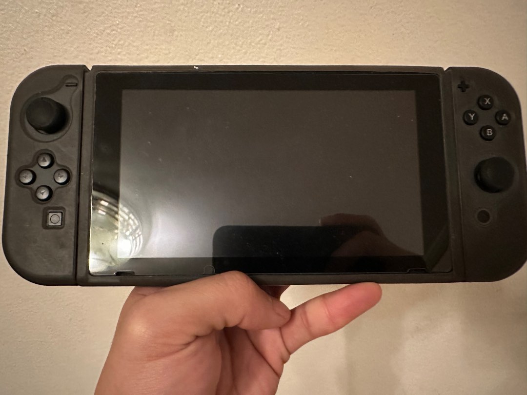Nintendo Switch V2 with 7 Free Games, Video Gaming, Video Game Consoles ...