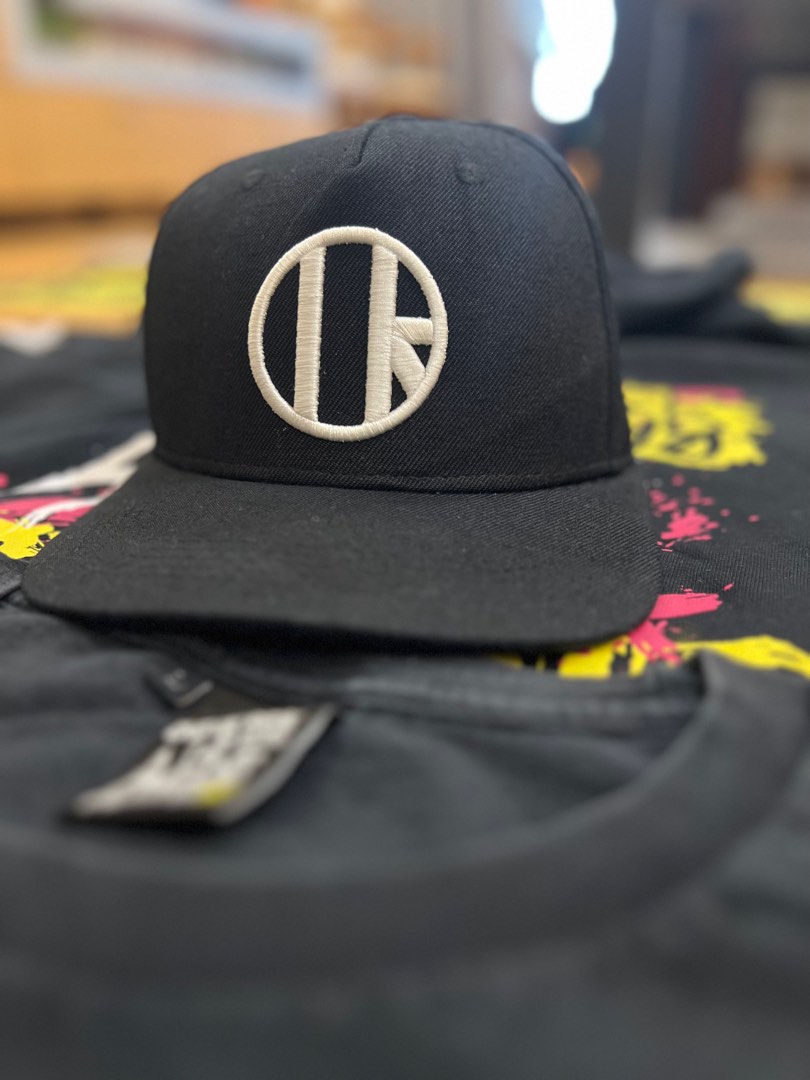 One ok rock snapback, Men's Fashion, Watches & Accessories, Cap & Hats ...