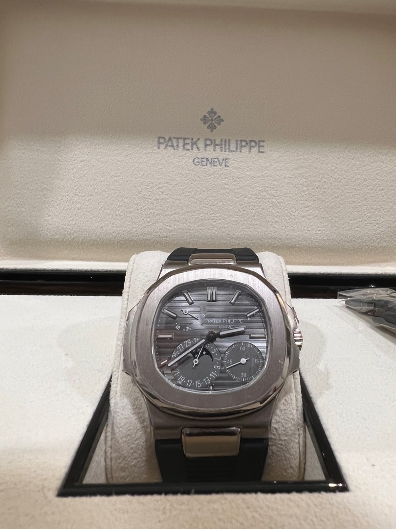 Patek Philippe 5712g(Nautilus), Men's Fashion, Watches & Accessories ...