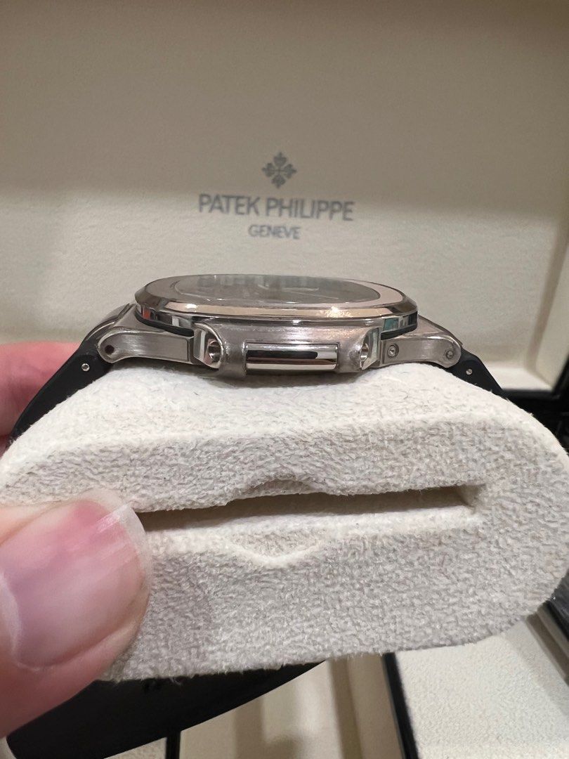 Patek Philippe 5712g(Nautilus), Men's Fashion, Watches & Accessories ...