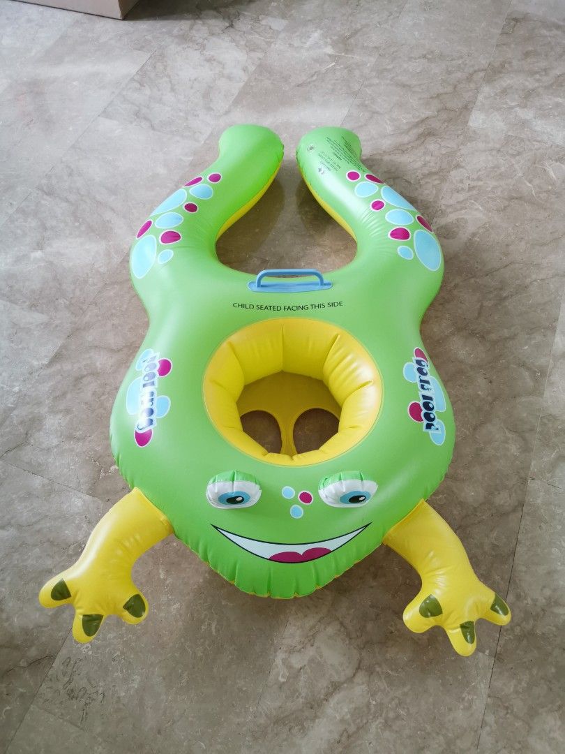 Pool inflatable frog, Sports Equipment, Other Sports Equipment and ...
