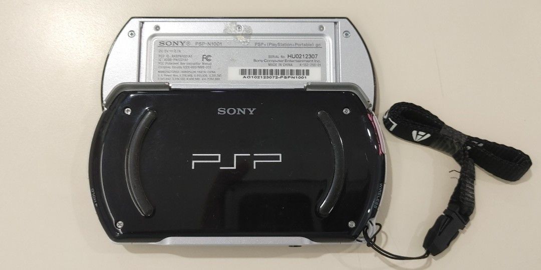 PSP GO 16gb Playstation Portable GO, Video Gaming, Video Game Consoles ...