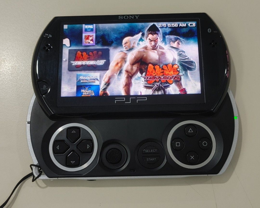 PSP GO 16gb Playstation Portable GO, Video Gaming, Video Game Consoles ...
