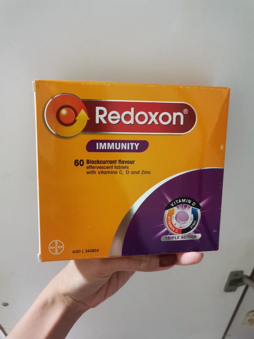 Redoxon Vitamin C (60 tables) Black Current Flavour, Health & Nutrition ...