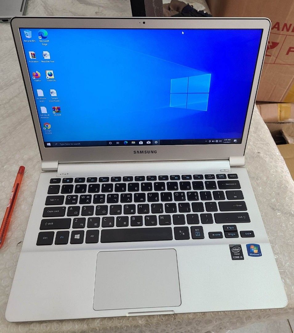 Samsung i5 5th gen Laptop windows 10 with good battery and orig charger ...