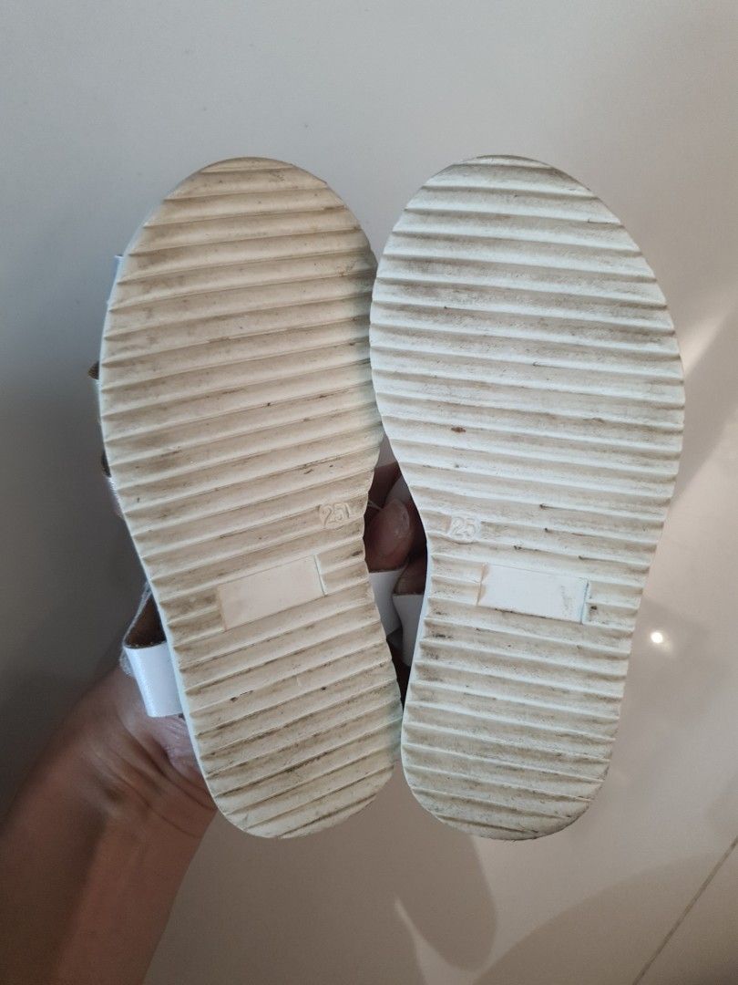 Seed Sandals - tricolour, Babies & Kids, Babies & Kids Fashion on Carousell