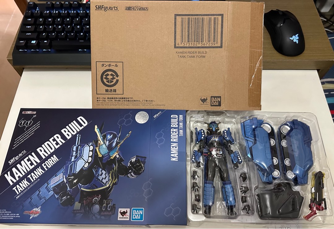 Shf build tank tank kamen rider 幪面超人 假面騎士, 興趣及遊戲, 玩具 & 遊戲類 - Carousell