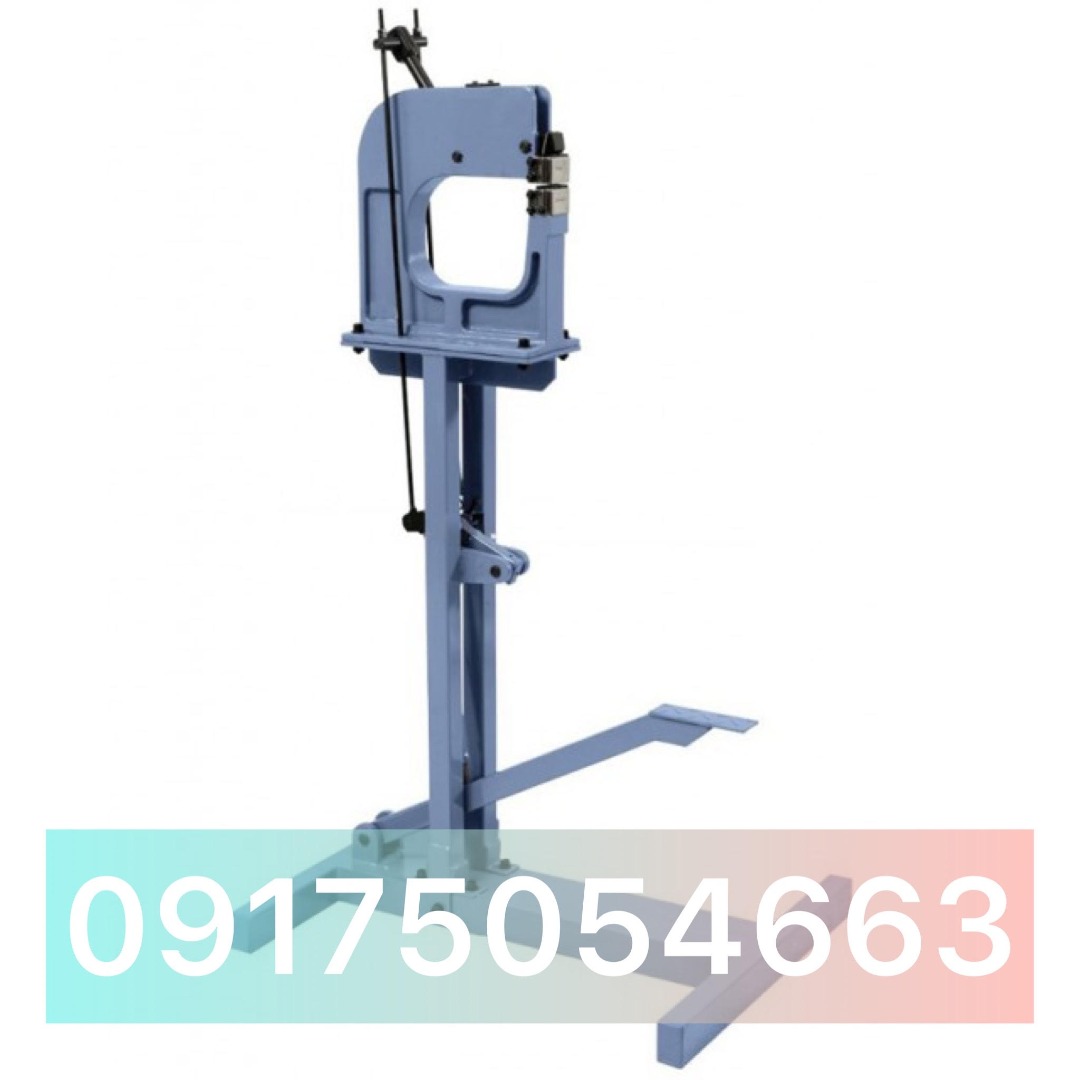 Shrinker & Stretcher w/ Stand on Carousell