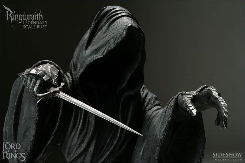 Sideshow Collectibles Lord of the Rings Ringwraith Legendary Scale Bust ...