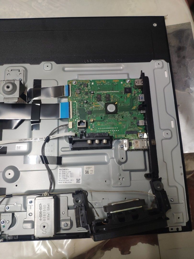 Sony Bravia broken panel, TV & Home Appliances, TV & Entertainment, TV ...