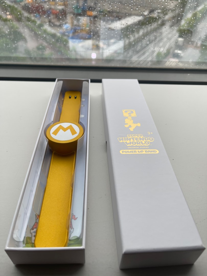 Super Mario- Limited Edition Golden Power-Up Band, Hobbies & Toys ...