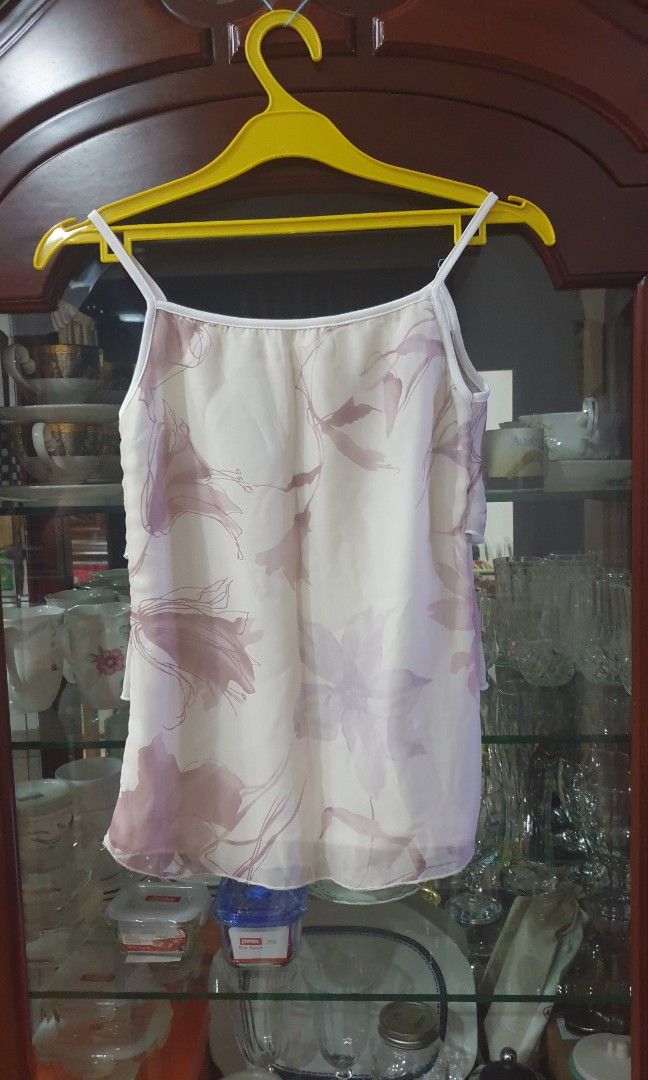 Tang top on Carousell