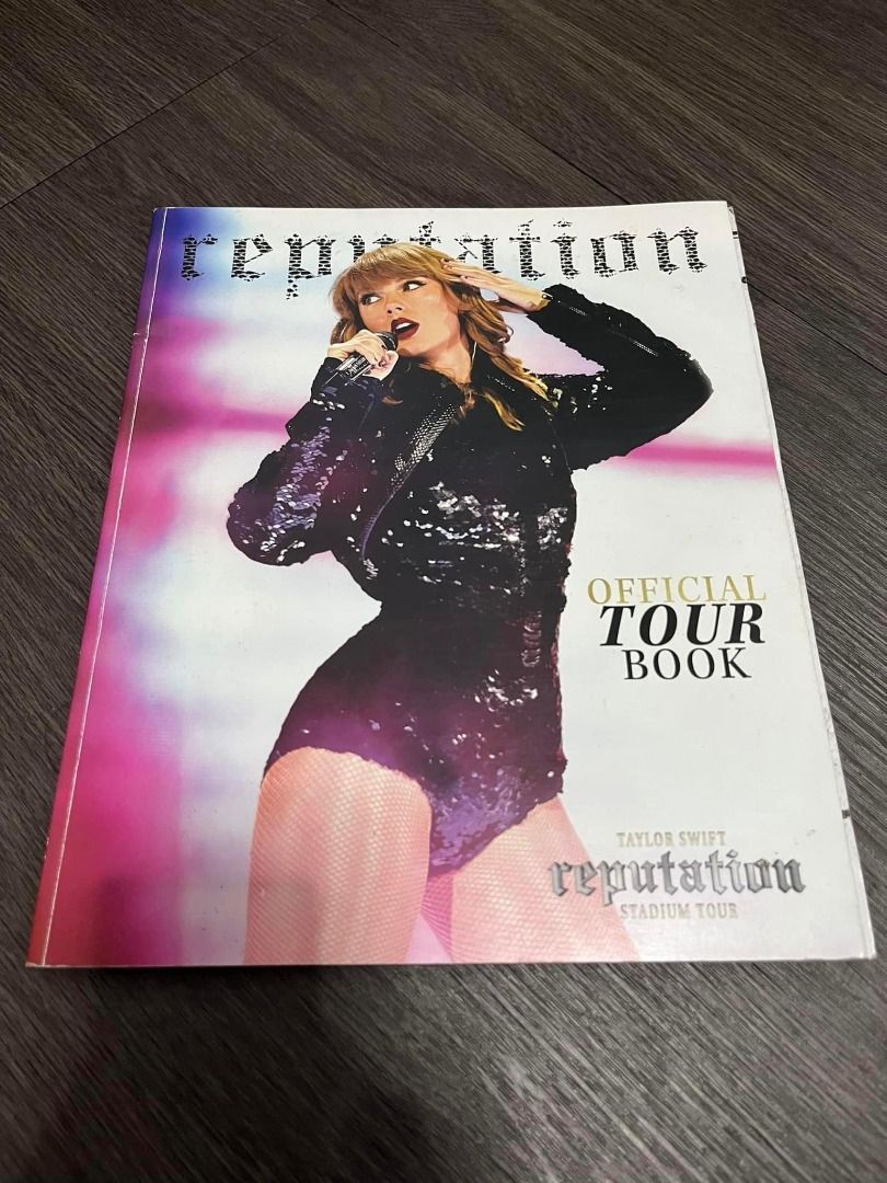 Taylor Swift reputation Tour Book, Hobbies & Toys, Books & Magazines ...