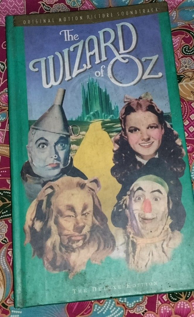 The Wizard of Oz on Carousell