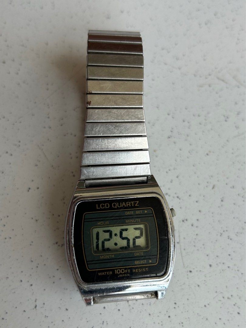 LCD Quartz Watch, Men's Fashion, Watches & Accessories, Watches on ...