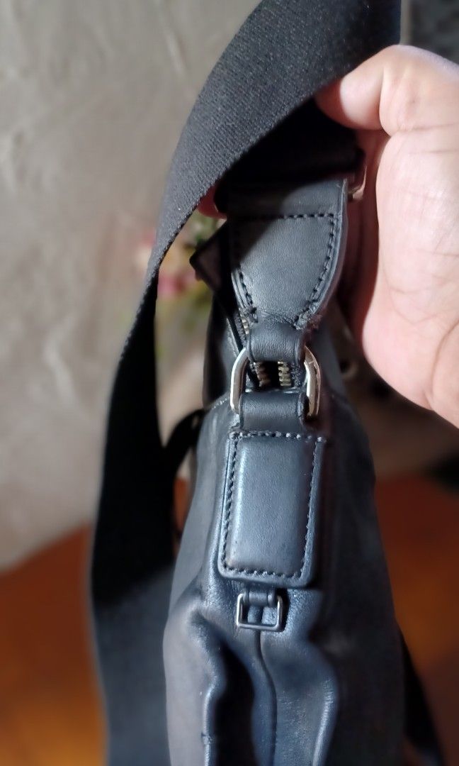 Tumi harrison bag, Men's Fashion, Bags, Sling Bags on Carousell