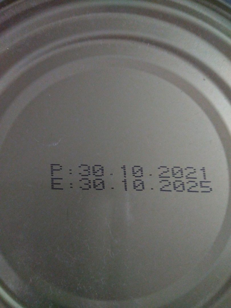 Tuna 1350g, Food & Drinks, Packaged & Instant Food on Carousell