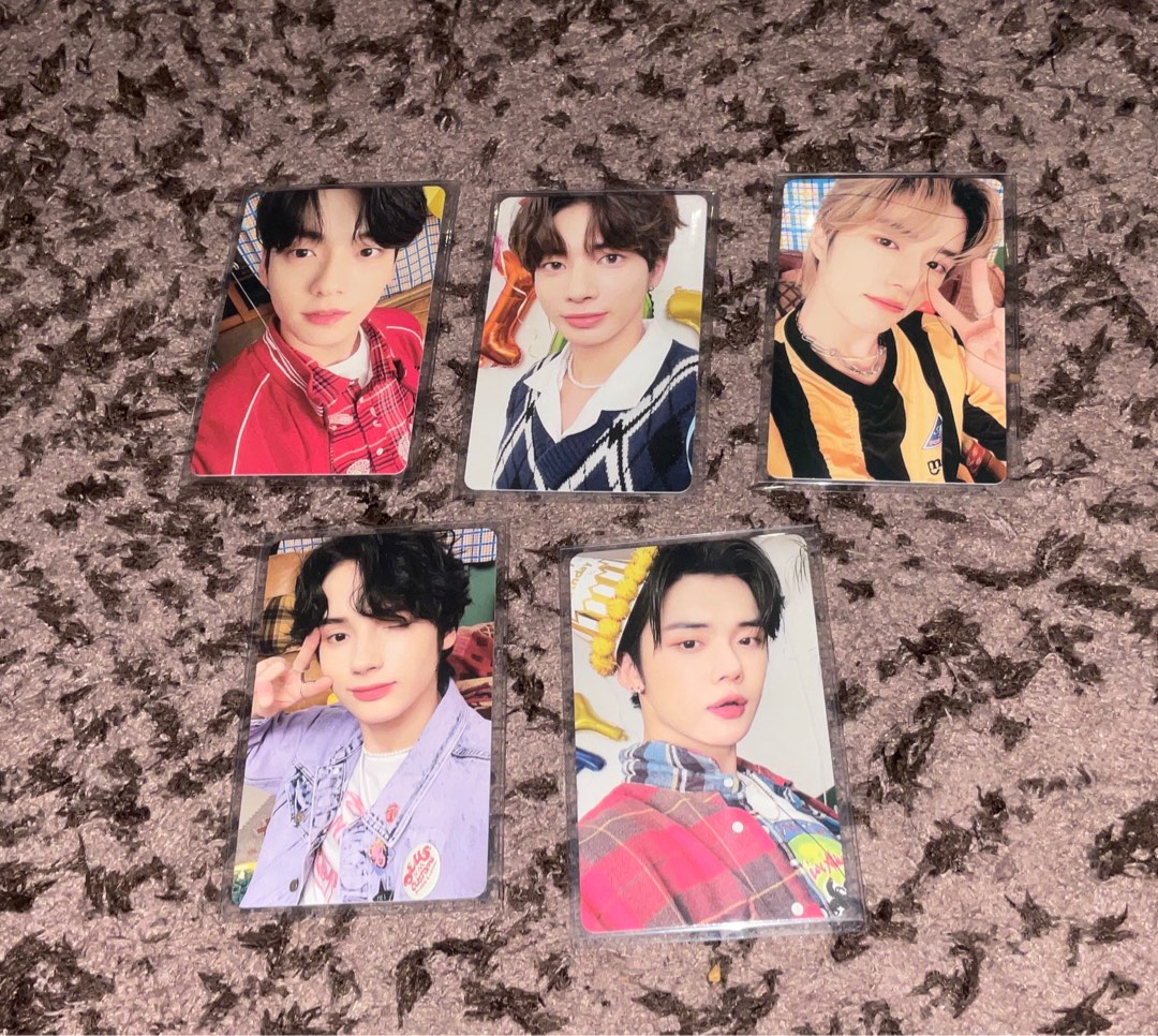 txt photocard set all for 300 on Carousell