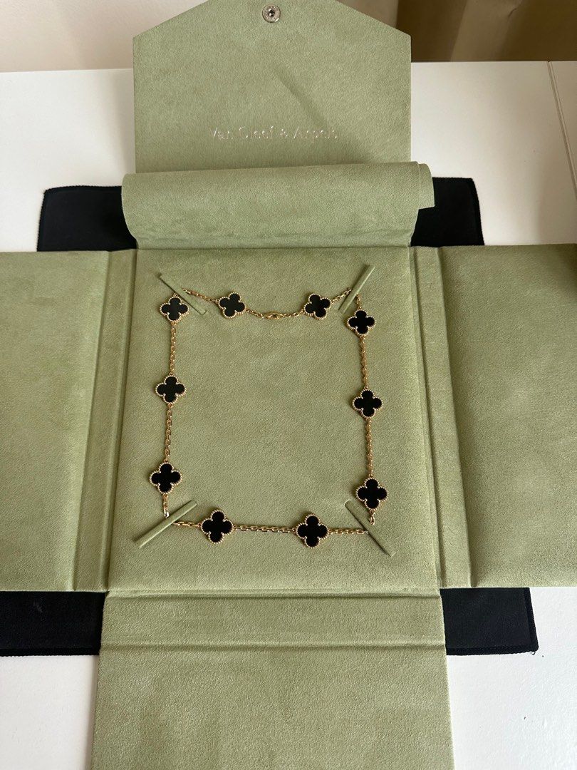 VCA 10 Motifs Alhambra, Luxury, Accessories on Carousell
