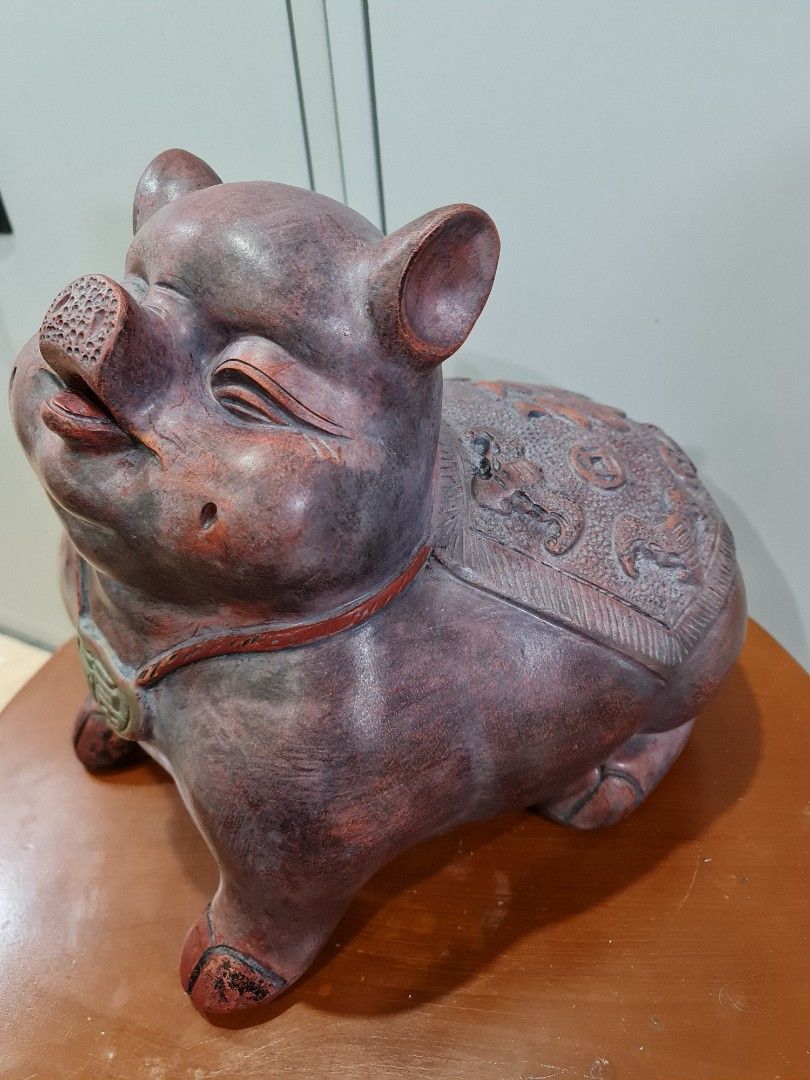 Vintage Big Clay Fortune Pig / Big Piggy Bank, Hobbies & Toys ...