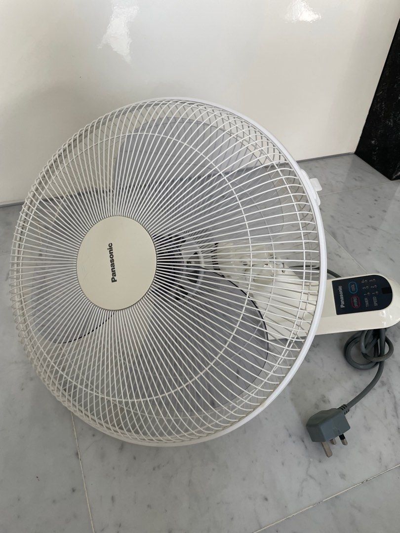 Wall mount Panasonic fan, Furniture & Home Living, Lighting & Fans ...