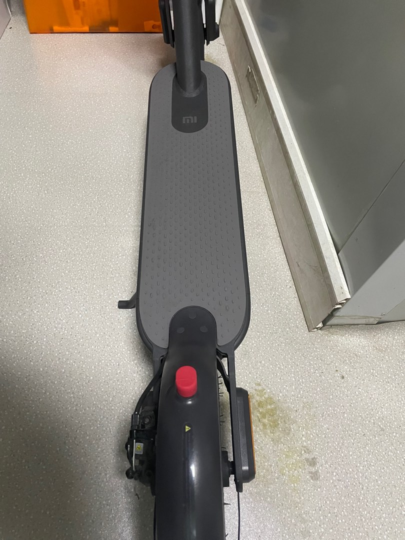 Xiaomi Essentials Scooter, Sports Equipment, Sports & Games, Skates ...