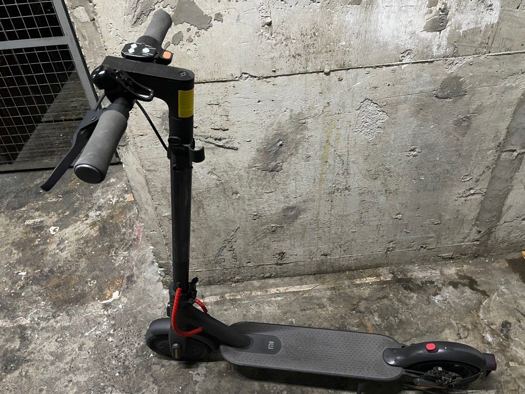 Xiaomi Essentials Scooter, Sports Equipment, Sports & Games, Skates ...