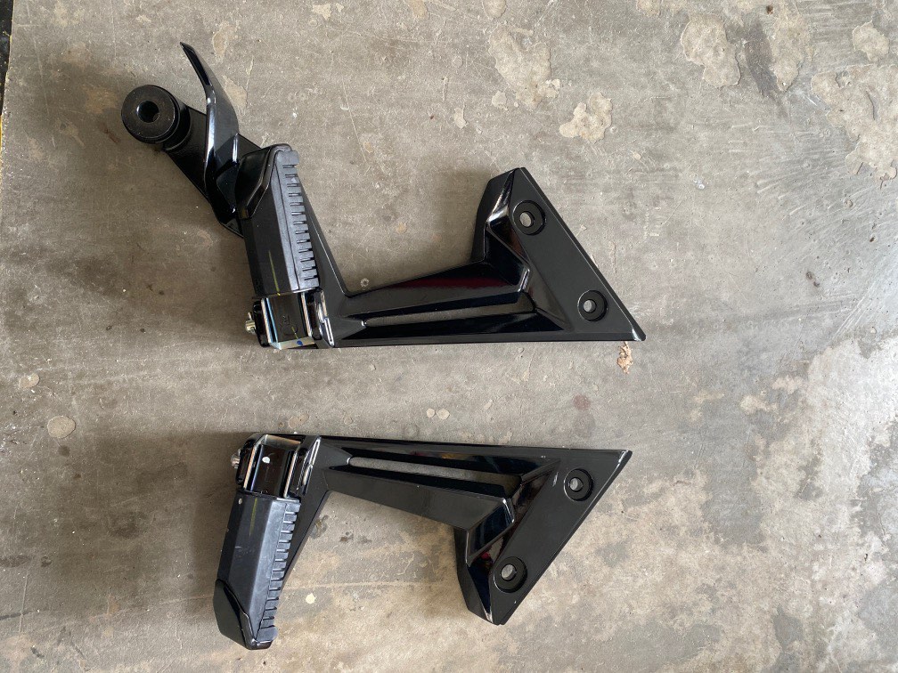 Yamaha Lc135 / Jupiter MC rear footrest original parts, Motorcycles ...