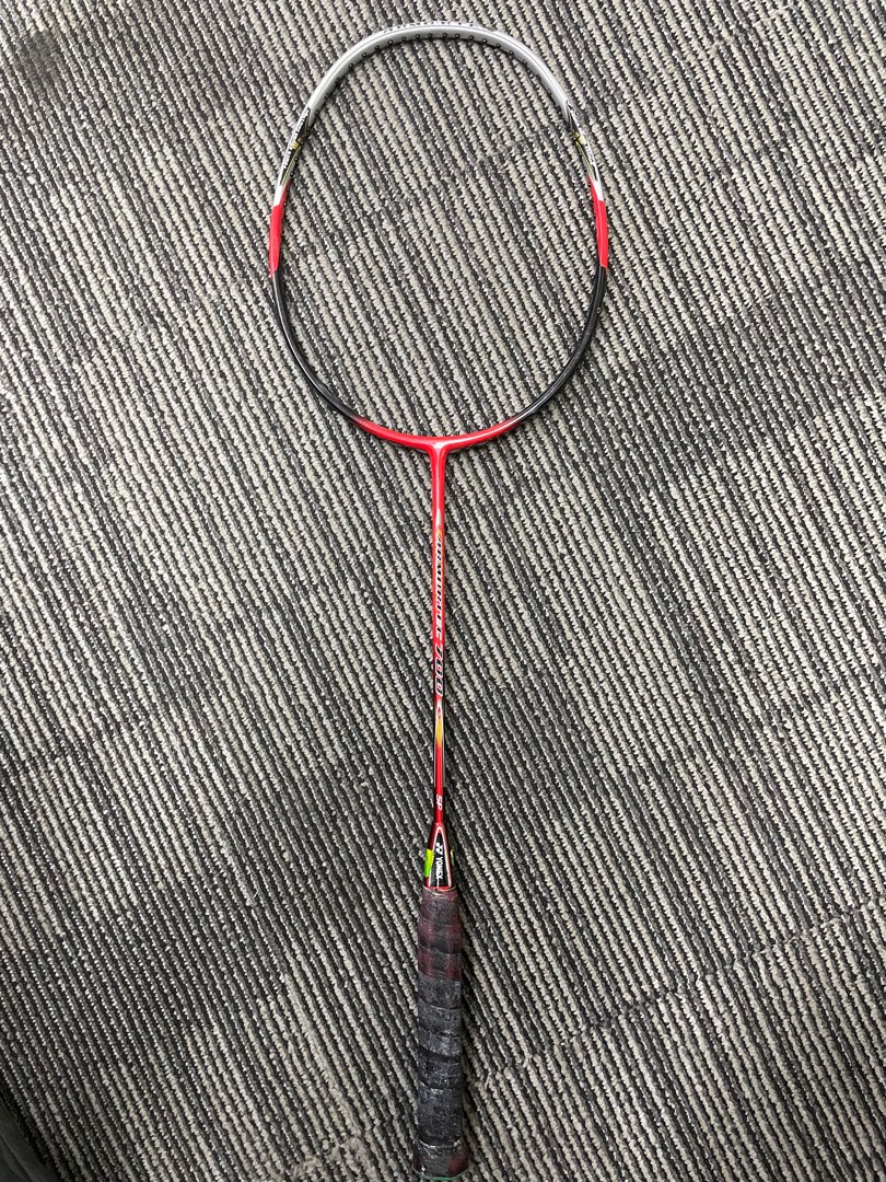 Yonex at700 3ug5 armortec 700, 運動產品, 運動與體育, 運動與體育 - 球拍和球類運動 - Carousell